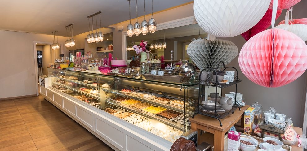 Ελληνικόν | Ζαχαροπλαστείο - Κολωνάκι