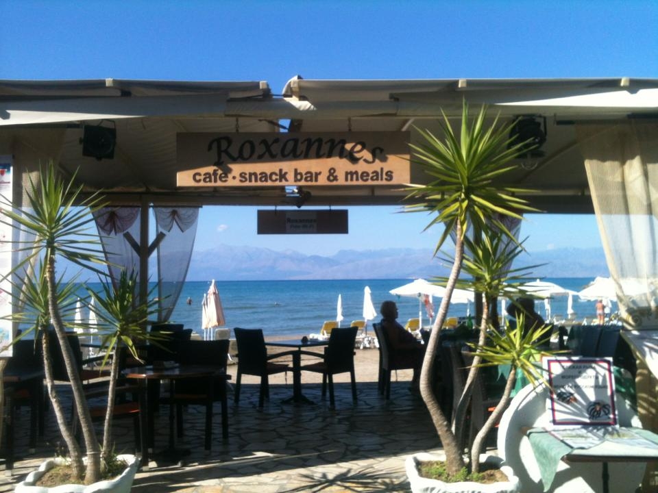 Roxannes Cafe Wine Bar | Εστιατόριο - Ρόδα Κέρκυρα
