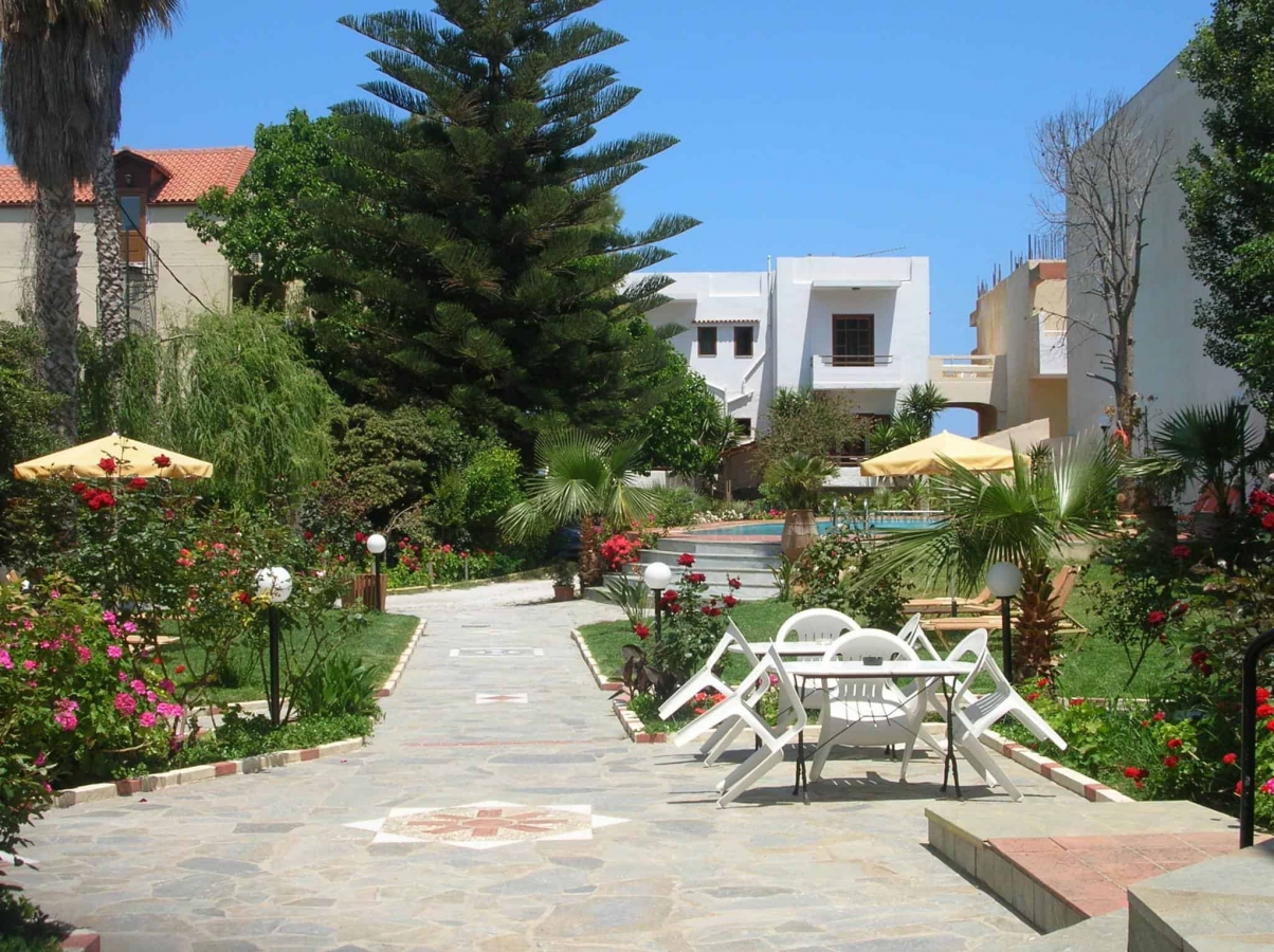 Villa Dora | Ενοικιαζόμενα Δωμάτια - Πλατανιάς Χανιά